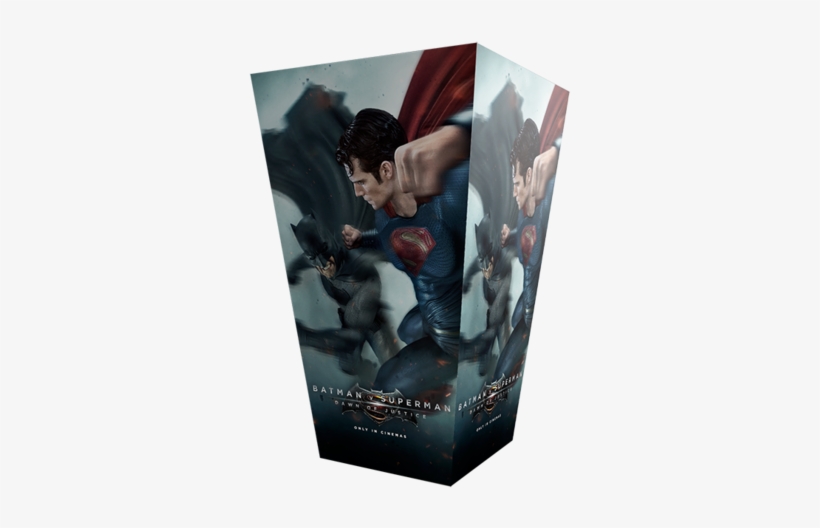 Batman V Superman Fight Raining - Batman Fighting Superman Png PNG ...