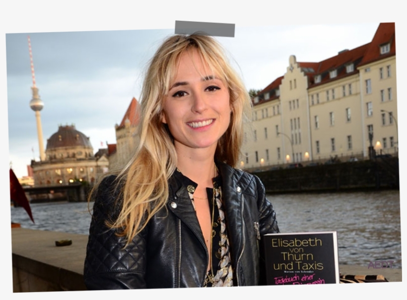 Hot On Her Heels - Single Princesses In The World PNG Image ...