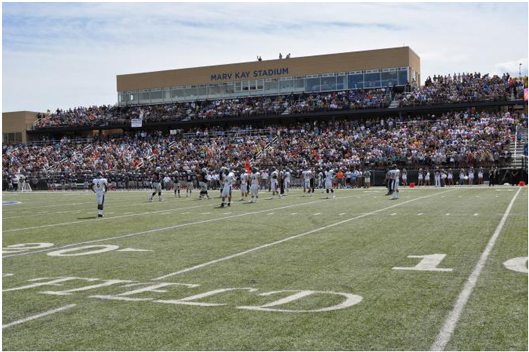 Football Game At Marv Kay Stadium - American Football (700x381), Png ...