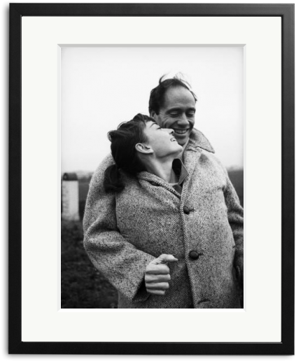 Audrey Hepburn - Audrey Hepburn Photo Frame (696x660), Png Download