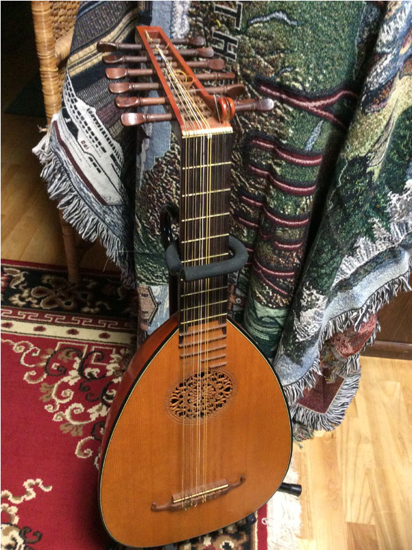 Baroque Lutes Normally Look Like If A Banjo And A Guitar - Musical ...