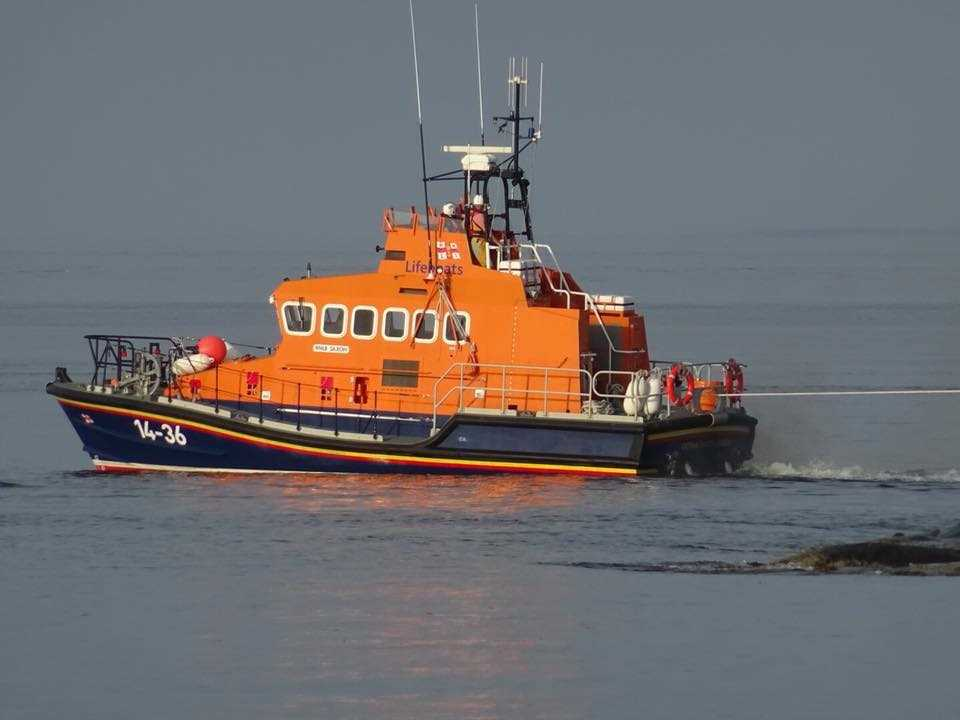 Rnli Lifeboat 'saxon' With Tow Rope To Fishing Vessel - Rnli Donaghadee ...