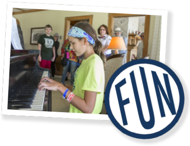 Come Have Tons Of Fun - Pianist (422x308), Png Download