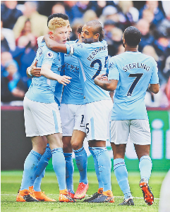 Download Huddle | Transparent PNG Download | SeekPNG